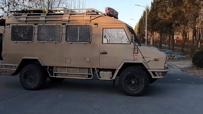 依维柯2045改装房车,风格独具,真男人的选择!