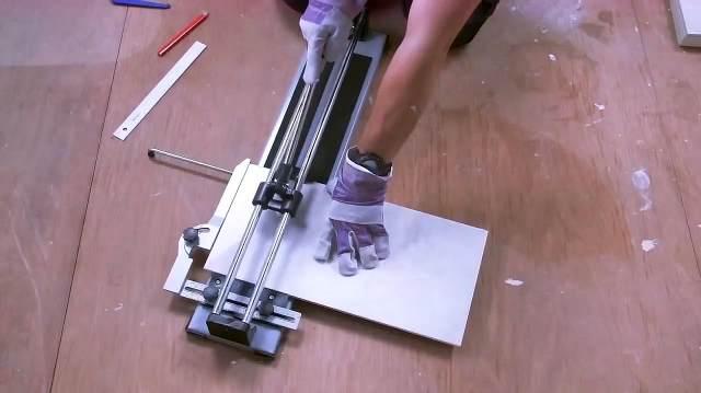 自己怎么把瓷砖切割开?家庭简易瓷砖切割方法