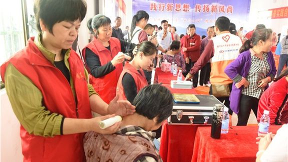 视频|新时代文明实践“七个一百”精品项目送到,惠州博罗这个村沸腾了