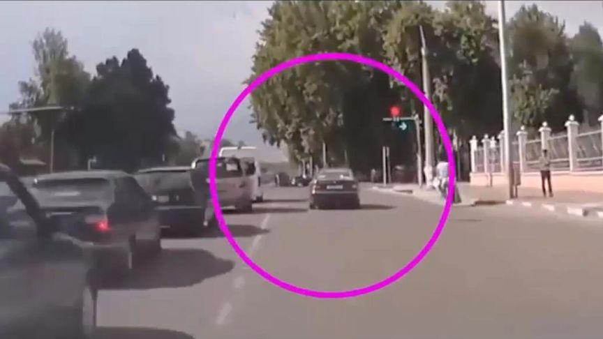 这才是闯红灯真正定义!看懂才能不扣分,甚至能挽回6分!