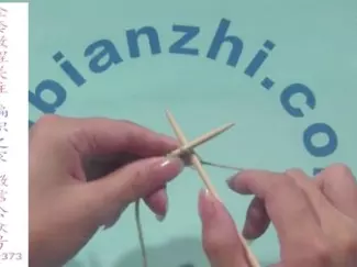 宝宝手工编织毛衣视频教程g编织反上下针07(1)g手工编织毛衣起针方法