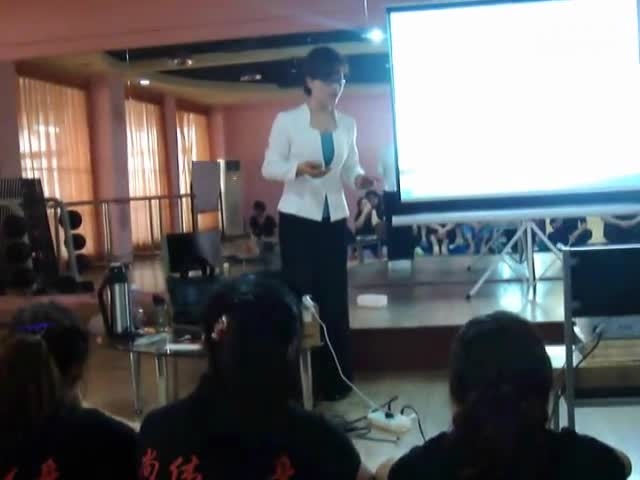 礼仪培训视频靳斓 健身服务礼仪与客户称呼礼仪技巧