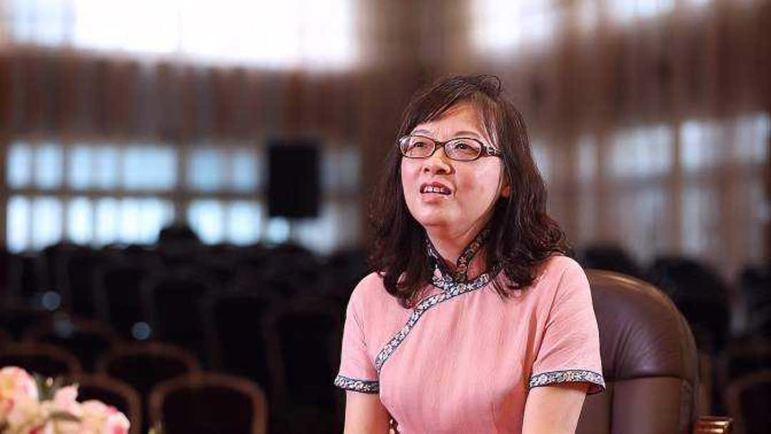 对话双减|华景小学校长黄瑞萍:"双减"以后家长不能缺位