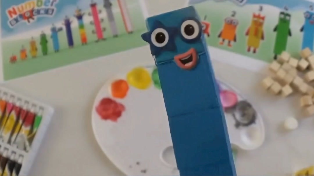 数字积木 早教动画:没有了头发的数字积木,你知道他是谁吗?