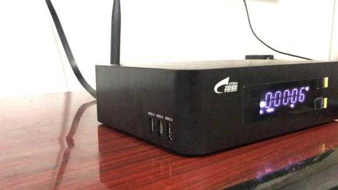 蓝光4k播放器。把传统5.1的音响变成真正的家庭影