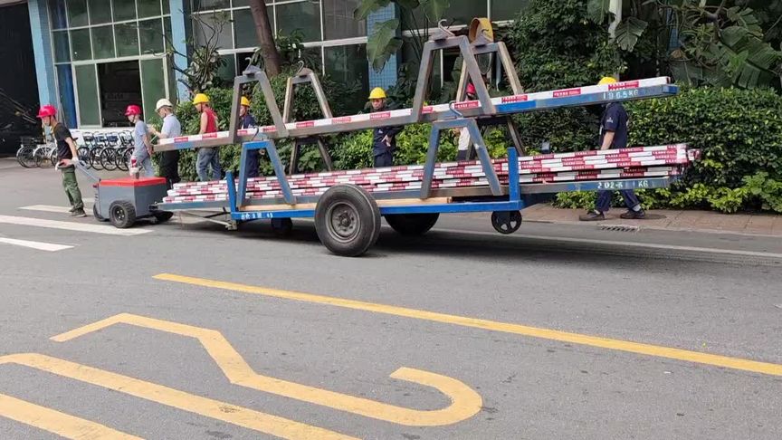 减省劳动力电动牵引车来了