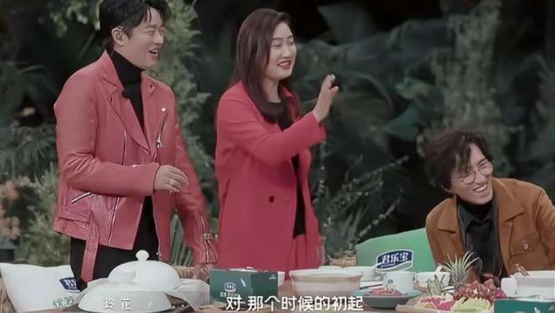 默契十足,一说凤凰传奇的菜,何炅郁可唯就想火凤凰丨时光音乐会