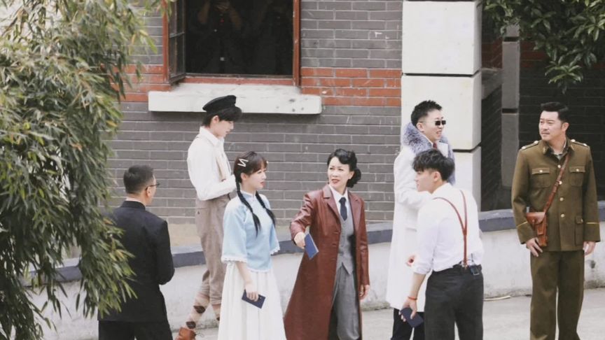 #杨紫 #萌探探探案 这是大家闺秀误入了什么奇怪组织吗?