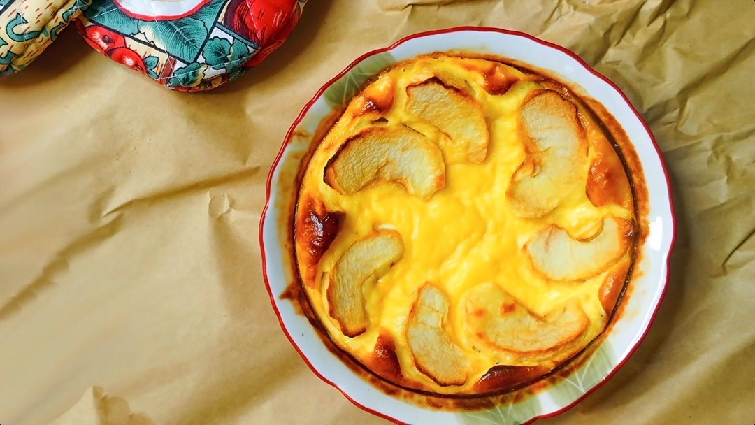 1分钟完成美味,酸酸甜甜的焦糖苹果布丁,简单又好吃