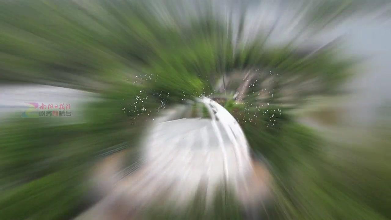 ...设计主题,利用立体步道登高之势借景观水,景观步道...