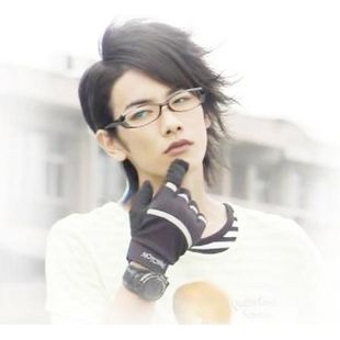丿半面丶小春 