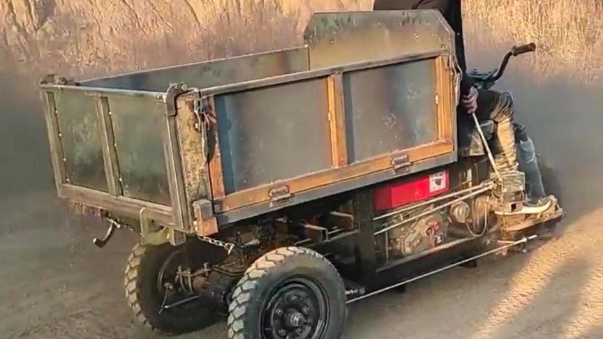 倒挡迅速转前进挡,看看啥效果!