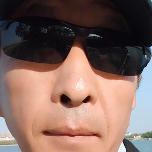 屈卫杰 
