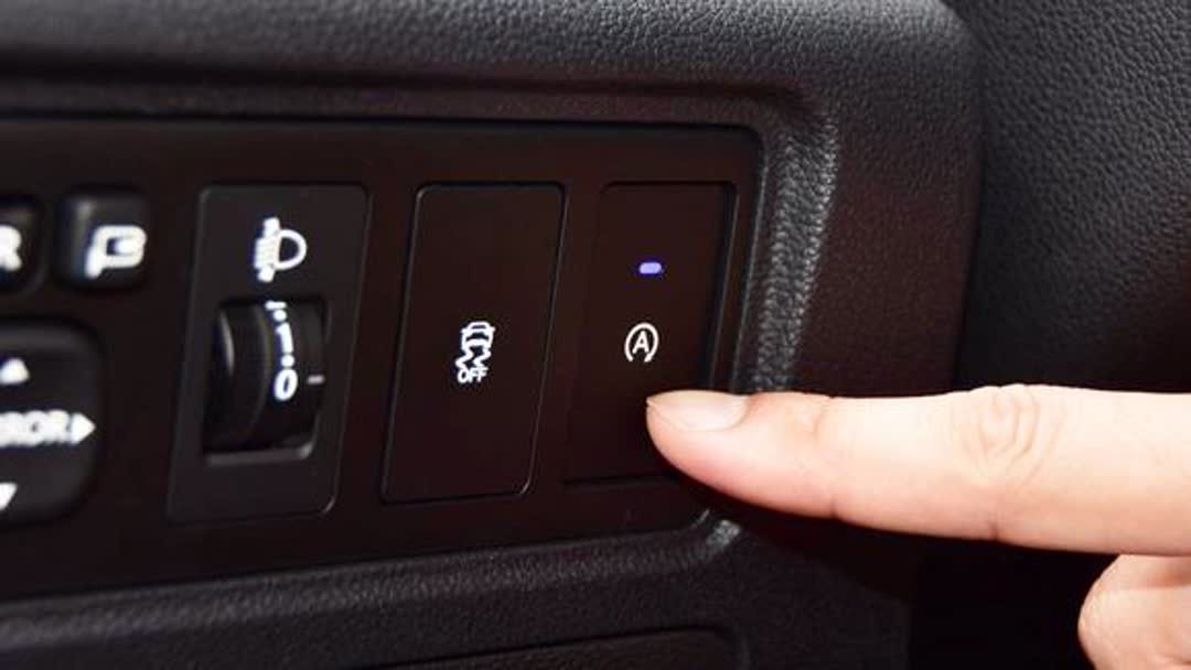 车子有自动启停功能,却没有关闭按钮,雨天开车时该如何关闭?