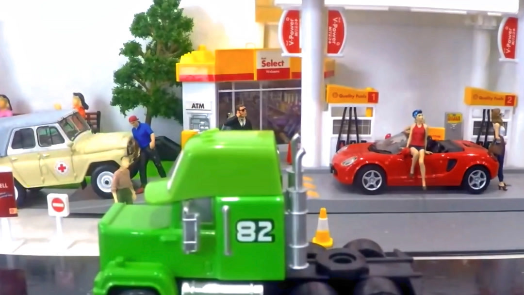 赛车总动员赛车展示视频