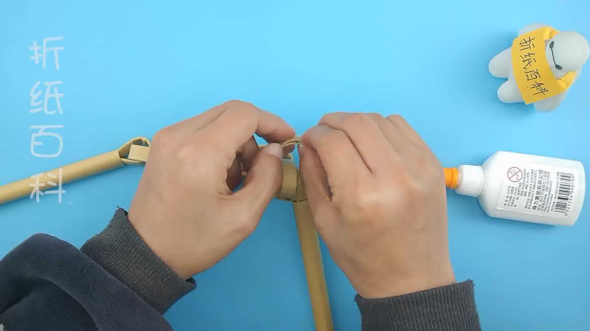 教你用纸做好玩不伤人的双节棍,步骤非常简单