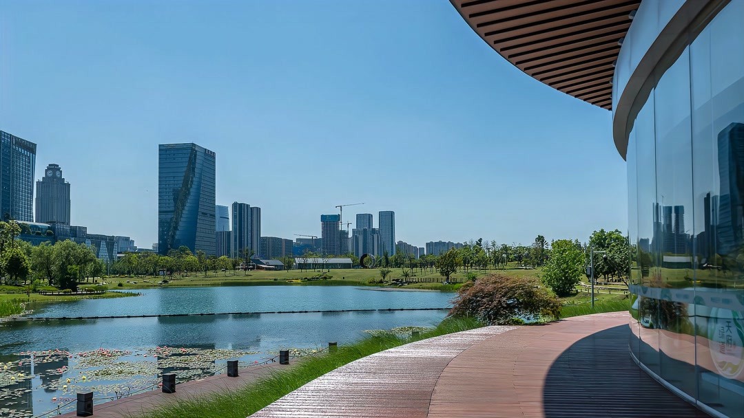 把婚姻登记修在公园里,这里被称为“成都版中央公园”,你去过吗