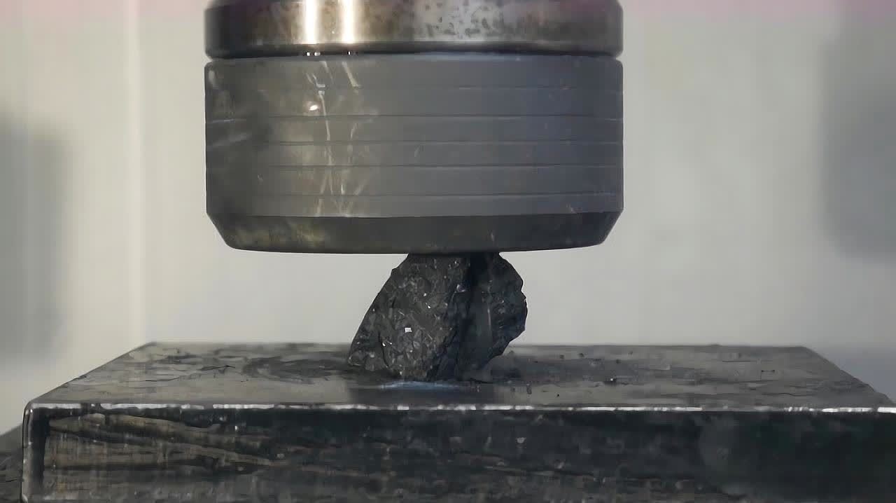 煤在高压下,真的能形成钻石吗?