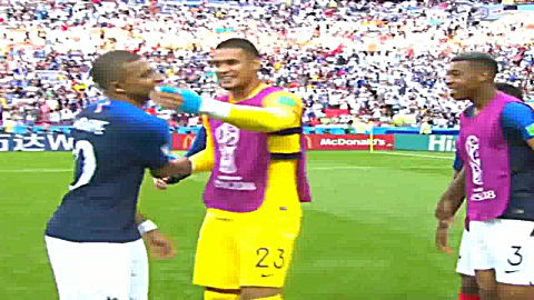 2018年世界杯精彩回顾:法国VS阿根廷,史诗级的对决, 贡献了一场足以...