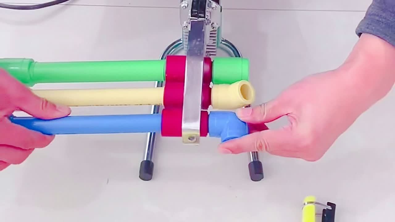 水电安装一定要学会用这种热熔器,懂行的人不多,专业水电工更...