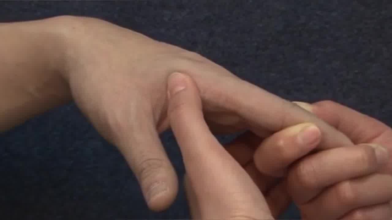 拉肚子怎么办?中医推拿该如何止泻?推拿这些穴位见效快