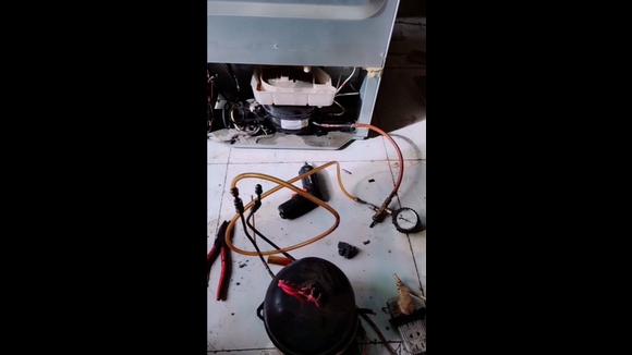 接上个视频冰箱维修教程