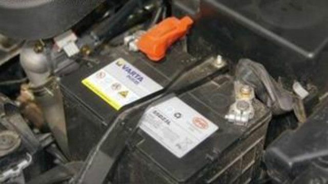 买了一个便宜电瓶,一个月不到电池爆炸了,商家厂家两不相认