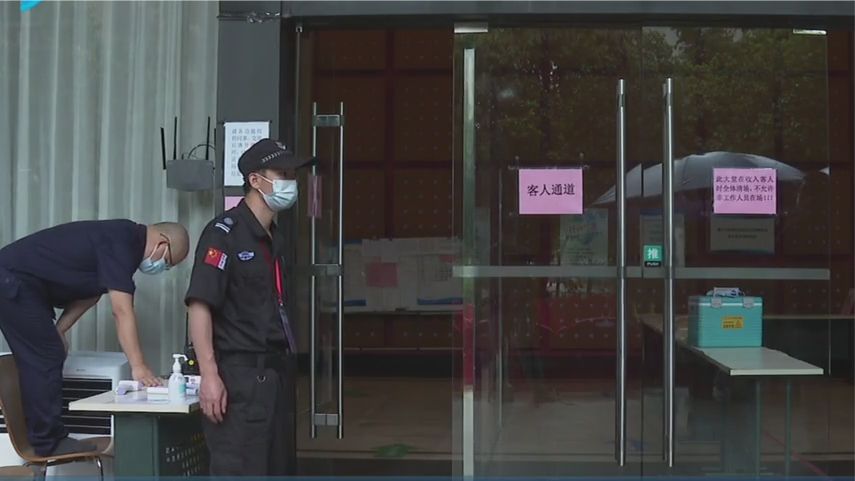 隔离观察不隔离爱 记者直击隔离酒店幕后故事