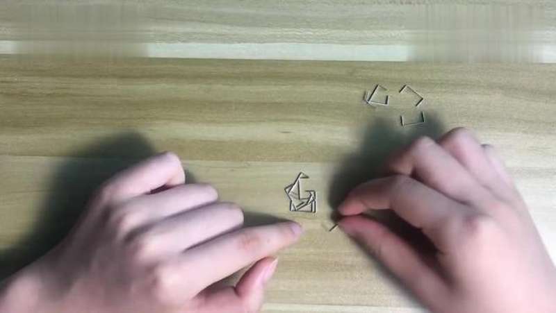用订书钉就能做出的六芒星小饰品,再也不用担心订书钉用不完了