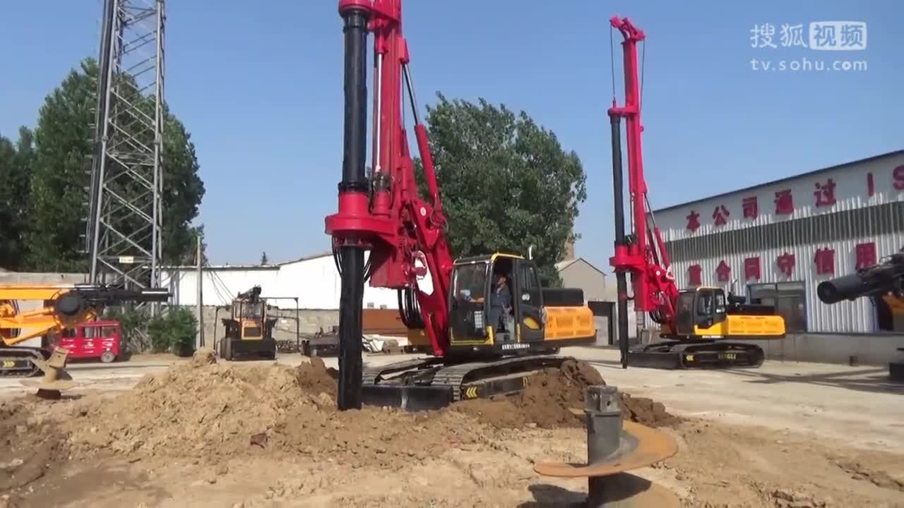 鼎力旋挖钻机筒钻打孔演示