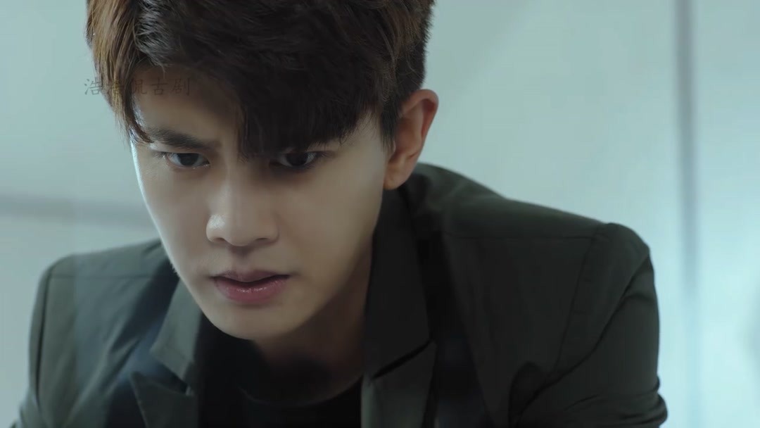 不说再见15:穆青救了警察,被小威怀疑身份!