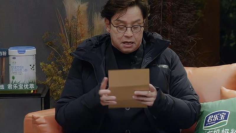 谭咏麟跨界拍戏糗大了!导演都被他那蹩脚普通话逗笑丨时光音乐会