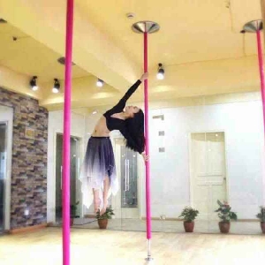 上海雅婷钢管舞蹈 