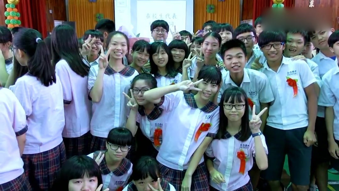 毕业离别现场:老师和同学们抱头痛哭,看完90%的人都哭了!