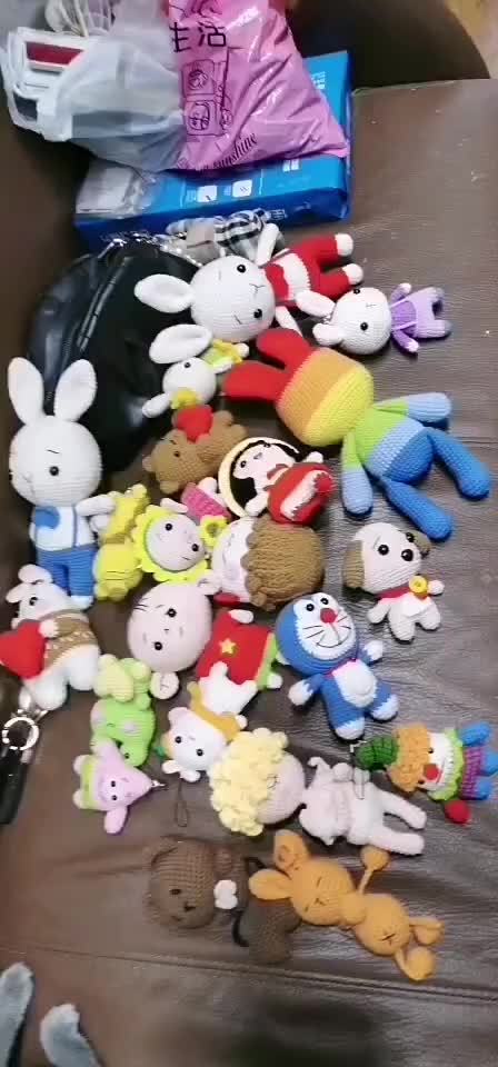 手工钩织玩偶
