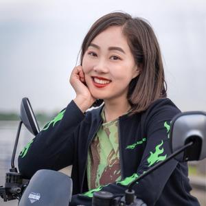 曾姐与车 
