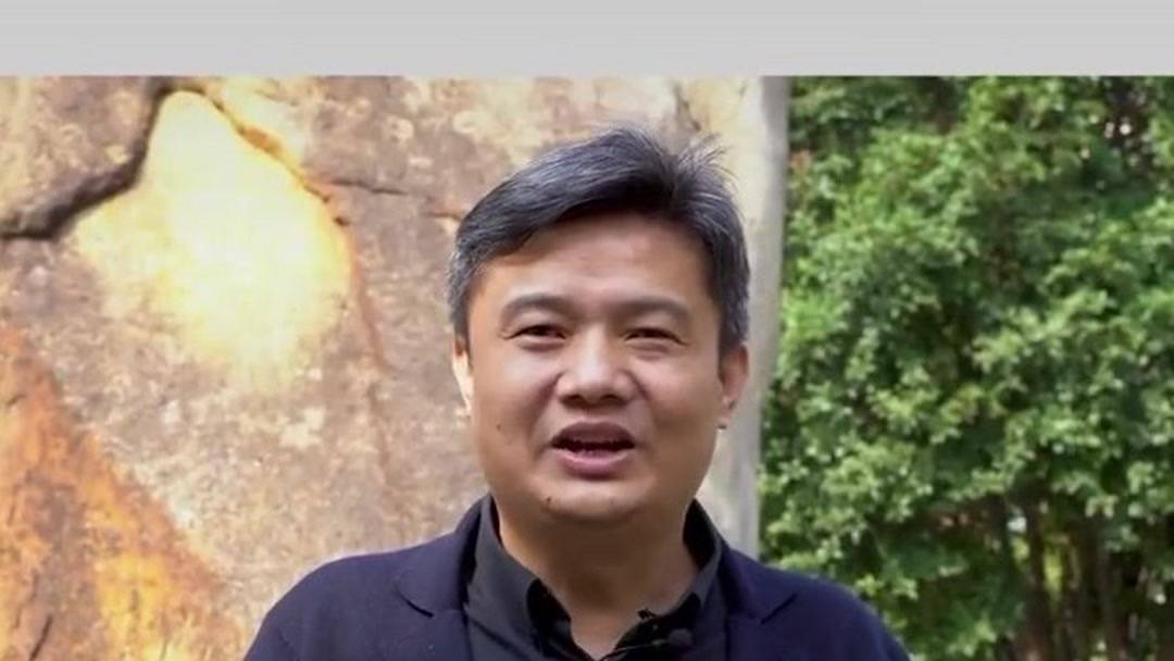 翡翠原石上的癣#抖