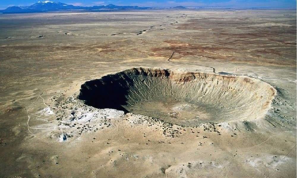 陨石撞击地球后,为什么只看到有大坑,而没发现有陨石?