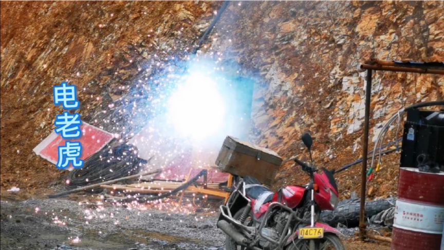 南天高速电箱短路着火!为什么不跳闸