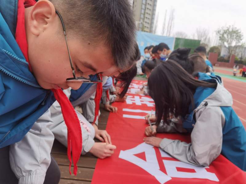 预防溺水 珍爱生命:绵阳富乐第二实小开展防溺水主题教育活动