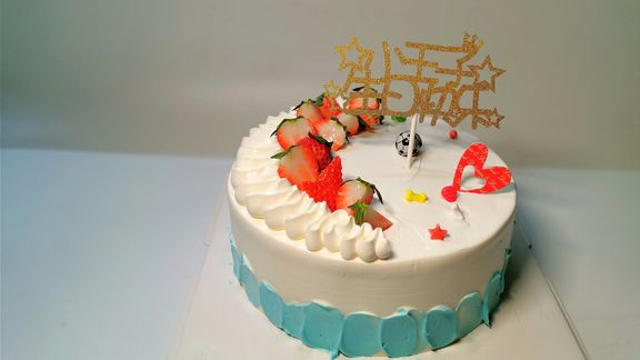 生日蛋糕别买了,在家就能做,方法简单,干净卫生,美味又好看