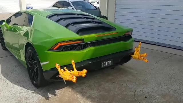 往汽车排气管里面塞满杂物会如何?