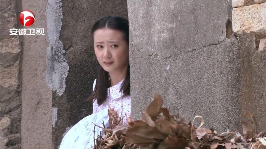 再爱我一次:阿财用钱买下金戒指,想带美华私奔,承诺给她幸福