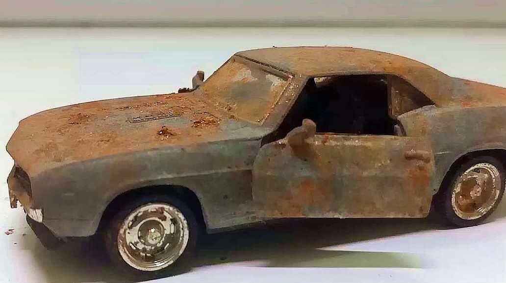 雪佛兰Camaro 1969损坏的模型车-修复翻新