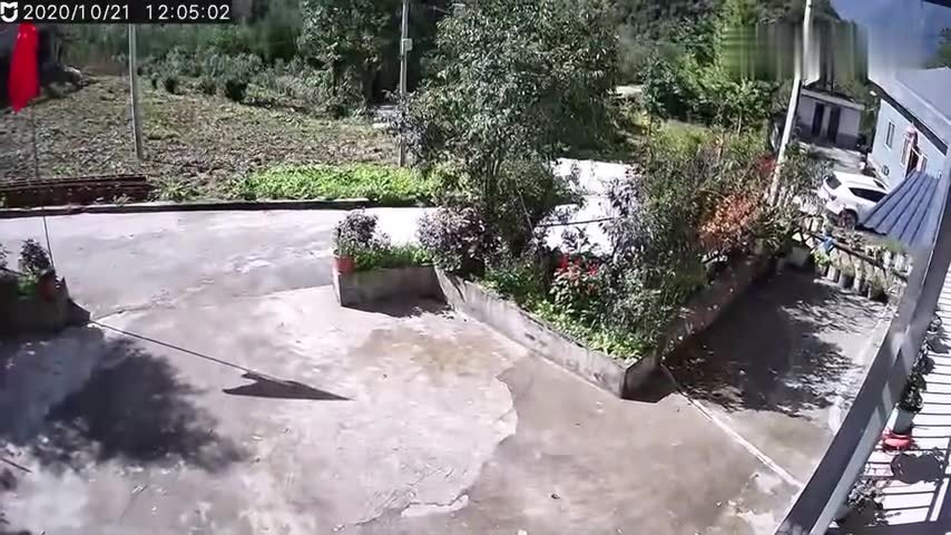 四川北川 老家 视频监控地震画面