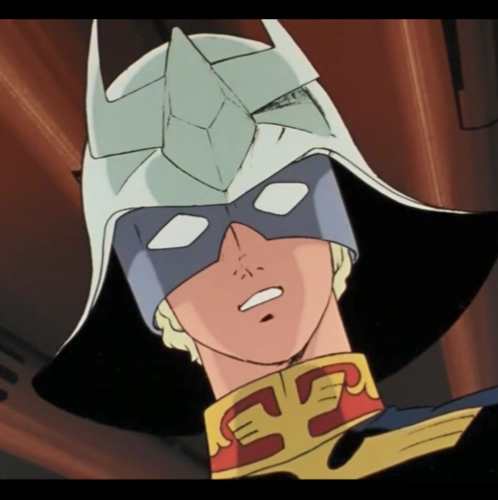 路过的假面粑粑人 