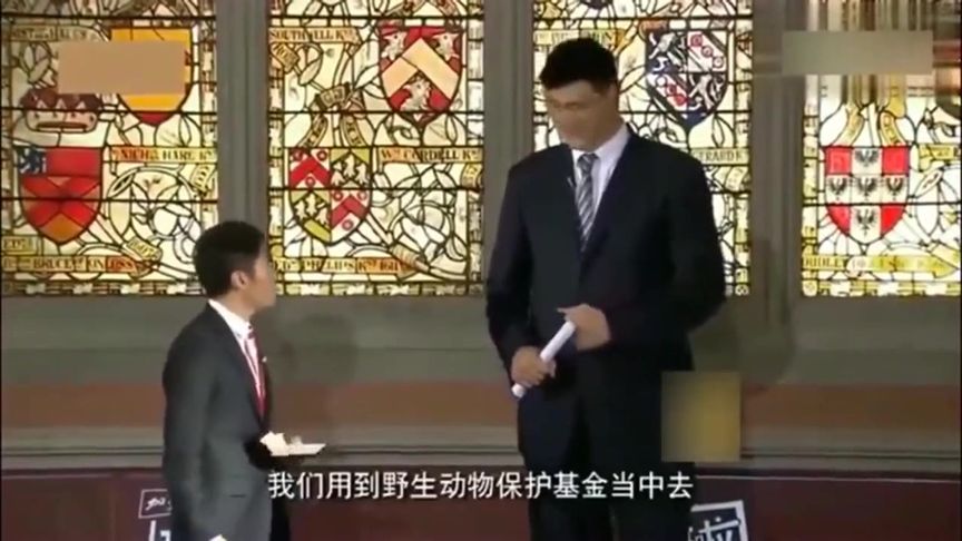 姚明:谁再乱发我的表情包,我可要收费了!一旁的撒贝宁全程尬笑