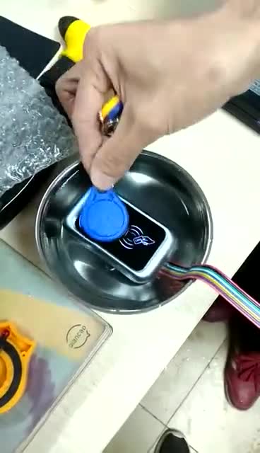 四门门禁控制板的接线方法