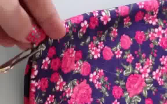 超级简单方法给芭比娃娃做裙子