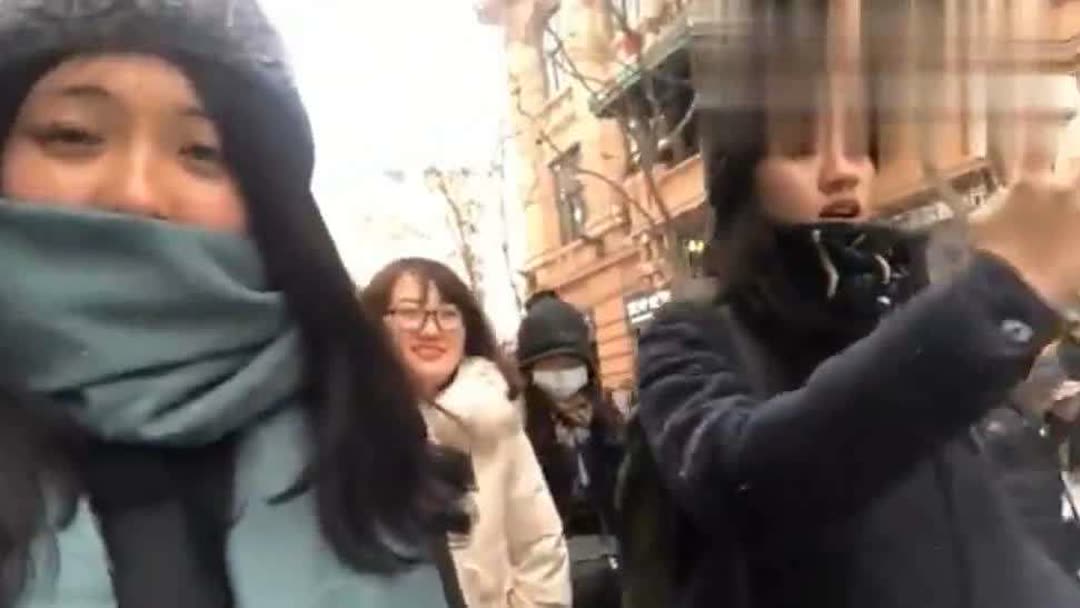 台湾小姐姐从北京坐火车到哈尔滨,第一次见到雪好开心!